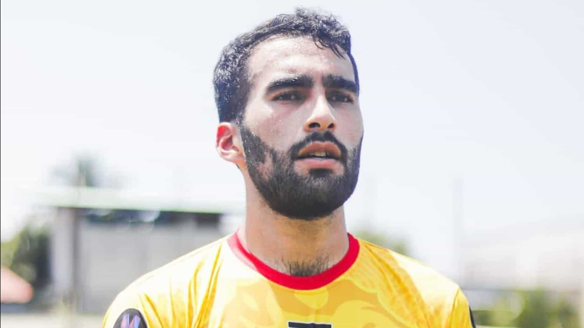 Jogador Marcos Menaldo morre aos 25 anos durante treino