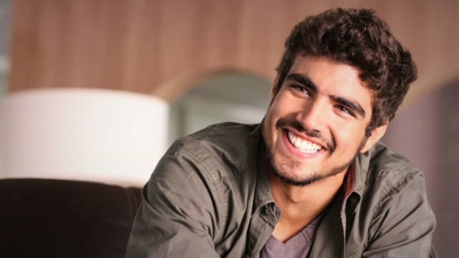 Caio Castro diz que polêmica sobre pagar conta lhe rendeu duas campanhas