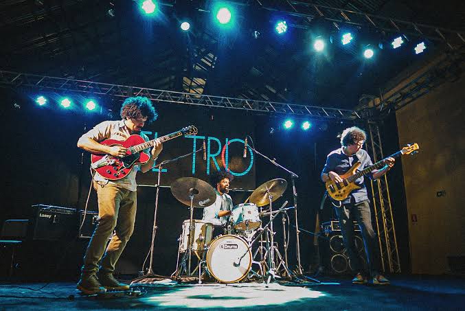 Tributo a Zé Celso, aniversário de El Trio, Begèt de Lucena e teatro ...