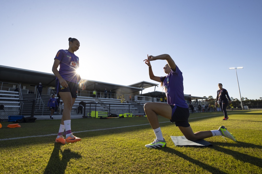 Seleção Brasileira Feminina realiza último treino em Brisbane Seleção Brasileira Feminina realiza último treino em Brisbane