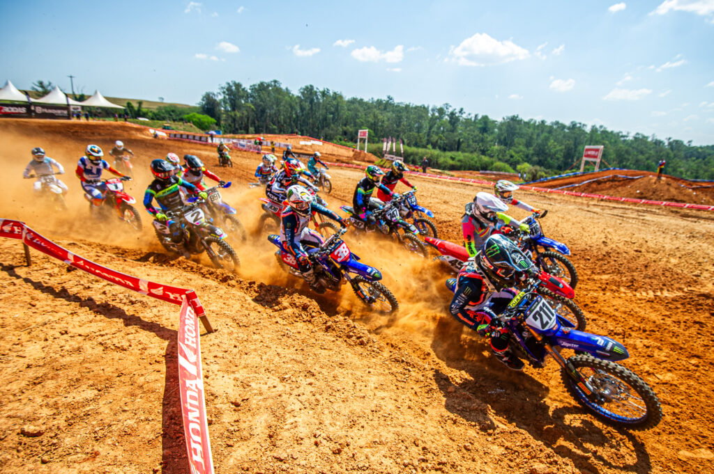 Etapa do Campeonato Brasileiro de Motocross acontece no Parque Jacques ...