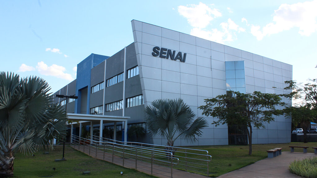 Senai tem vagas para cursos técnicos, qualificação profissional e ...