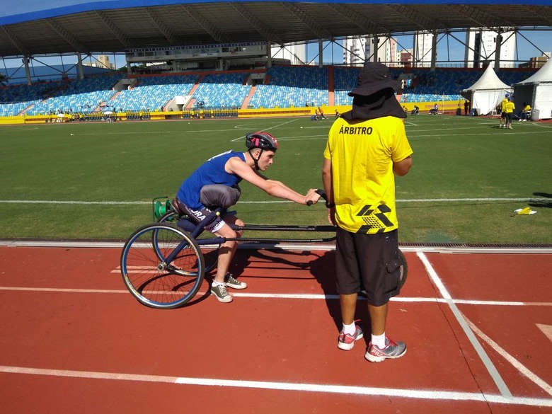 Paratleta de MS conquista medalhas de ouro em competição nacional